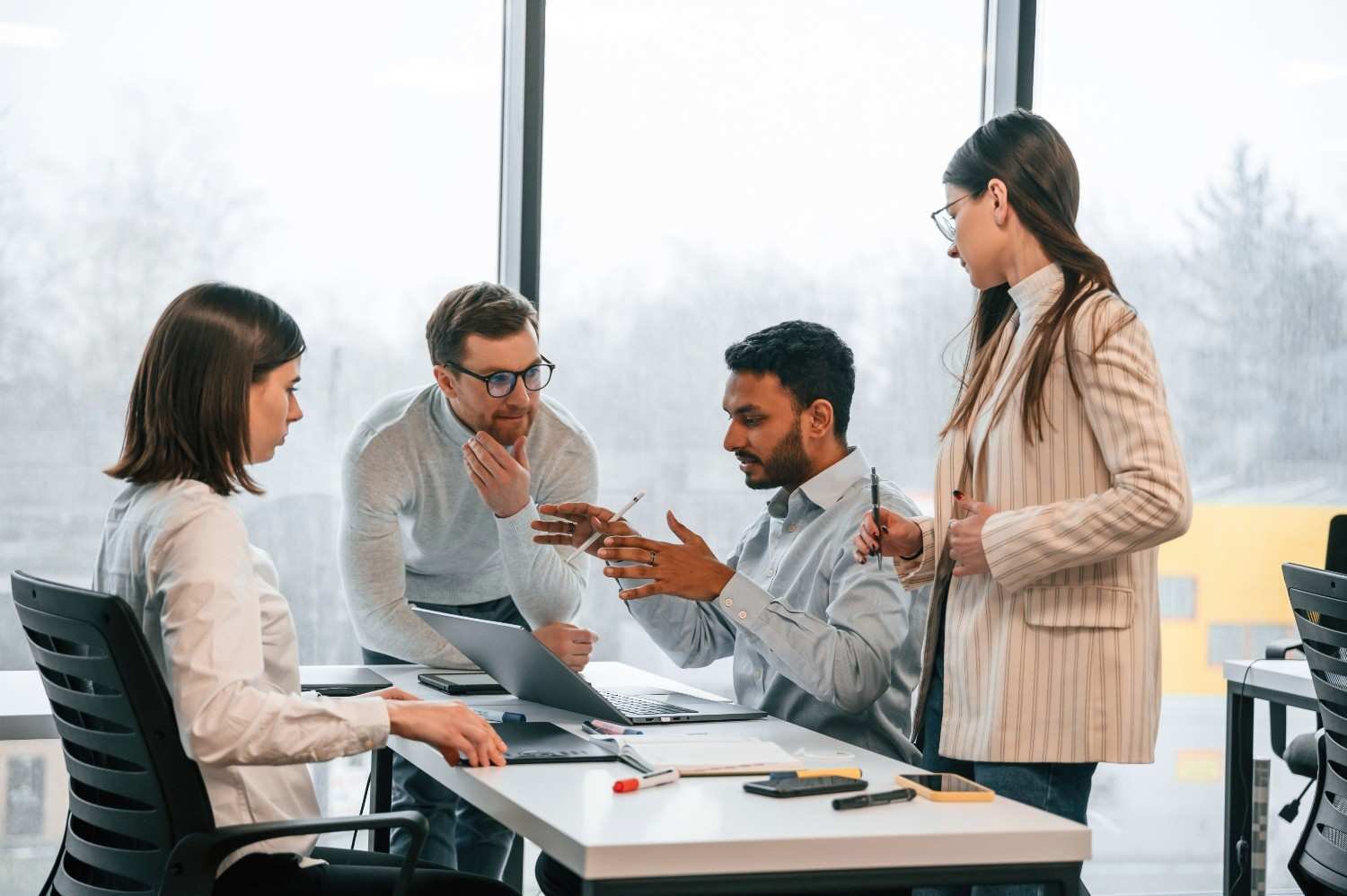 Simple Workplace Communication Strategies for Modern Teams